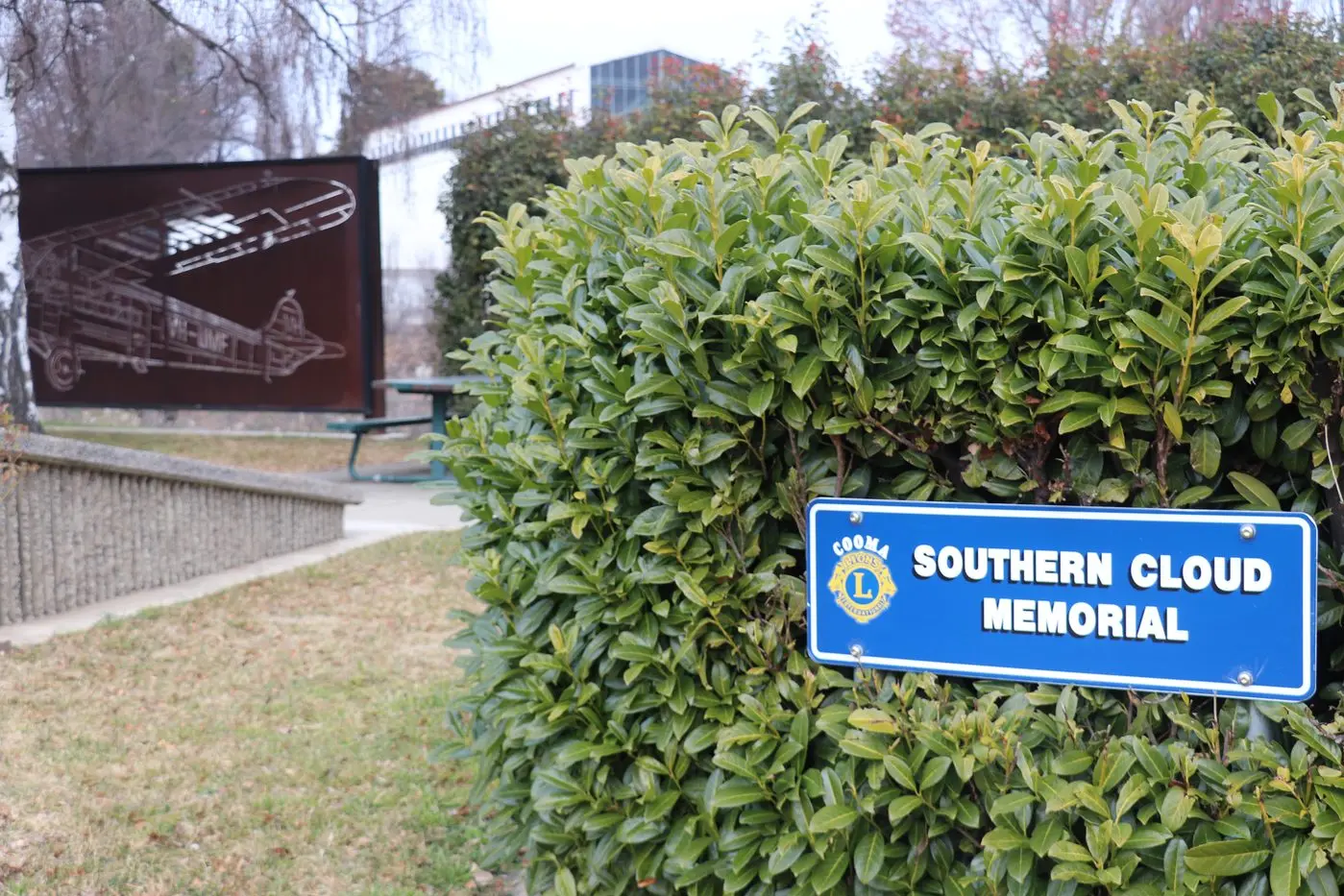 Aircraft crashes near Southern Cloud location
