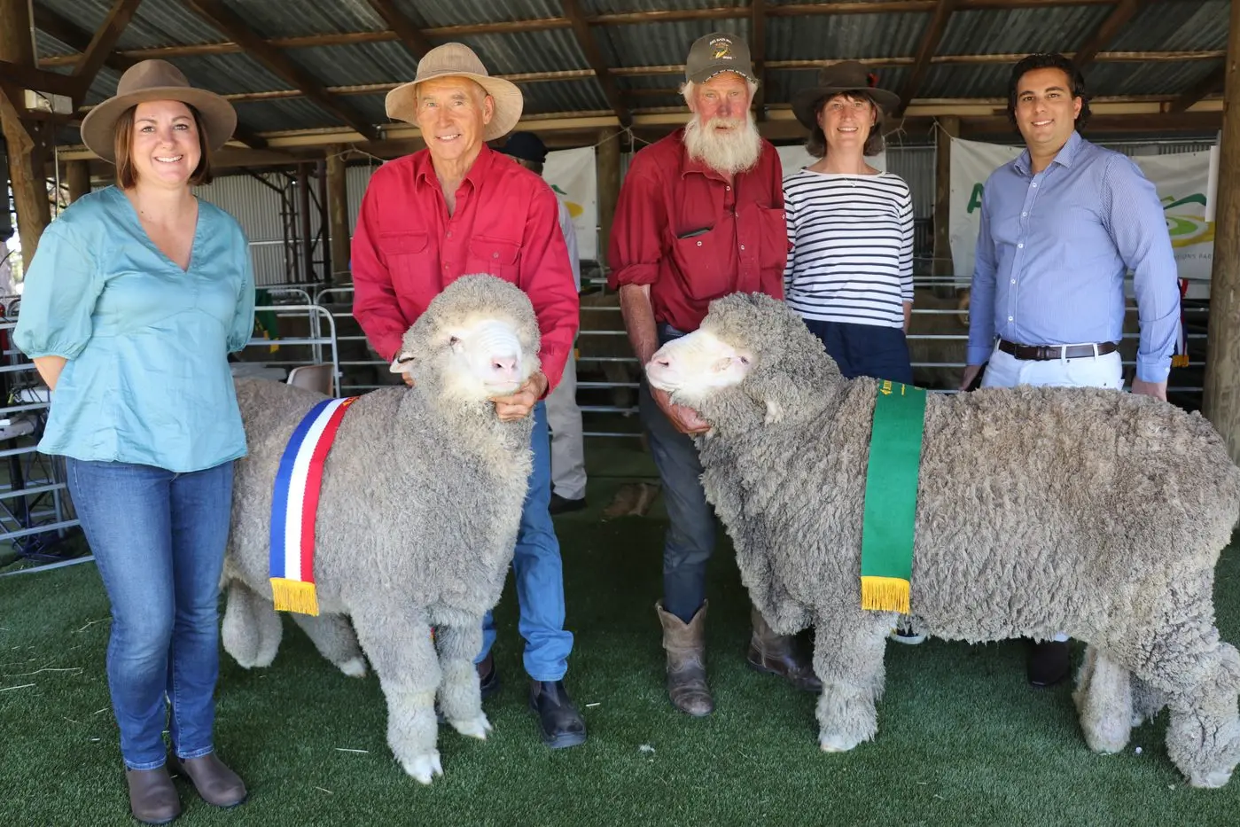 Nimmitabel's popular show draws big crowds