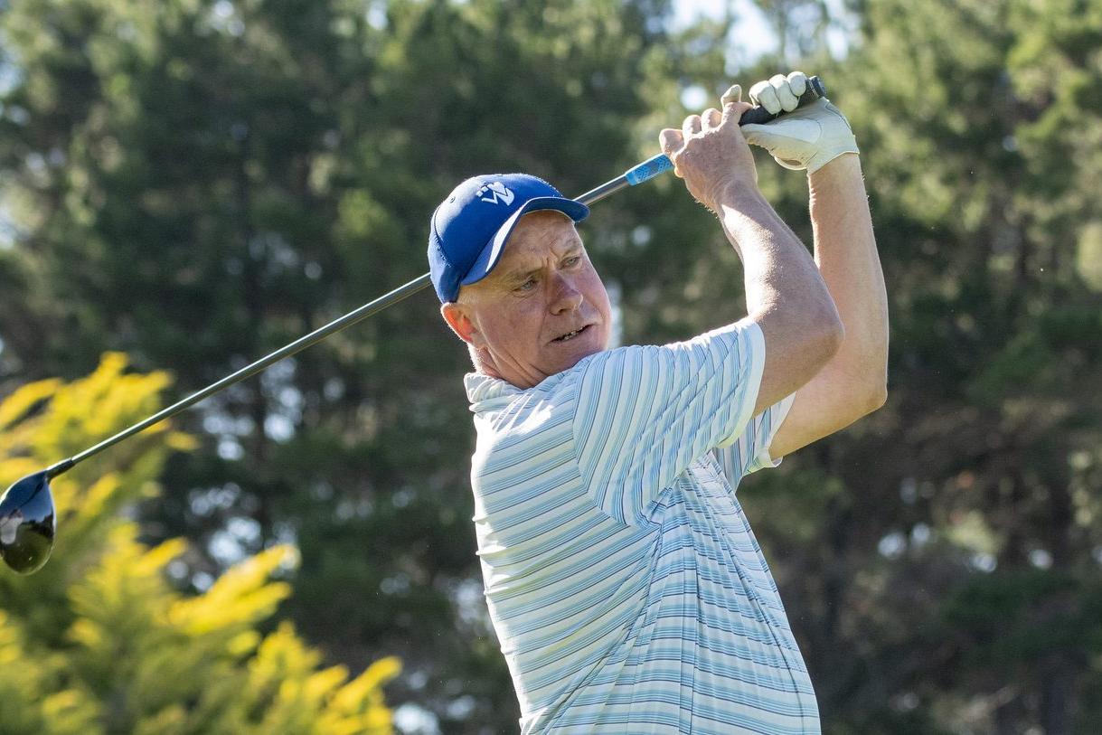 Coolamatong golfers win medal rounds